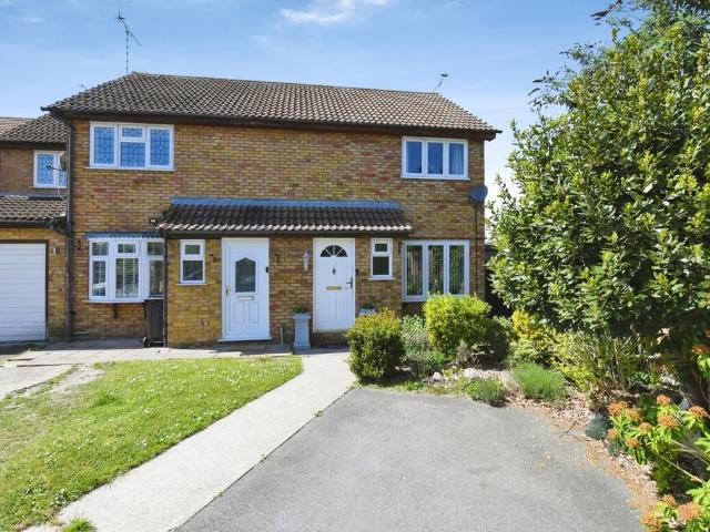 2 bedroom semi detached house for sale