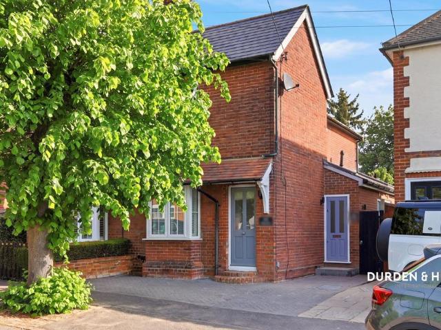 2 bedroom semi detached house for sale