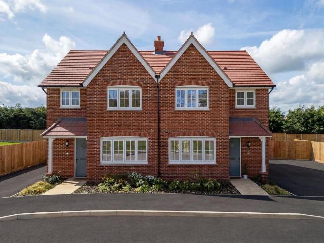 2 bedroom semi detached house for sale