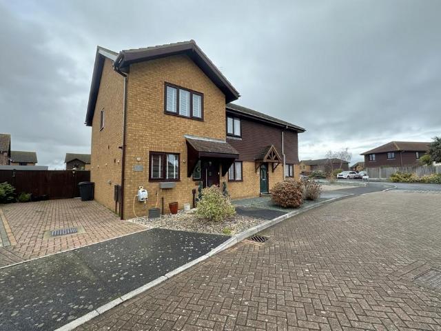 2 bedroom semi detached house for sale
