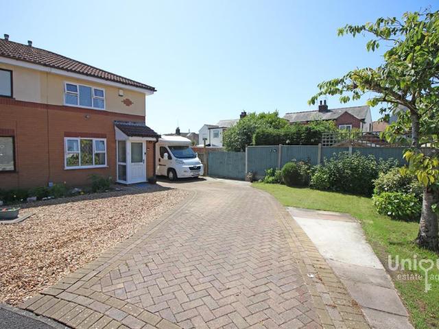 2 bedroom semi detached house for sale