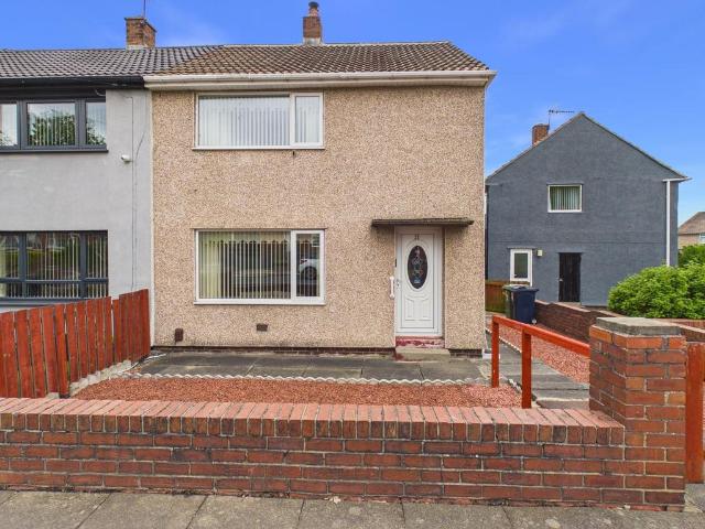 2 bedroom semi detached house for sale