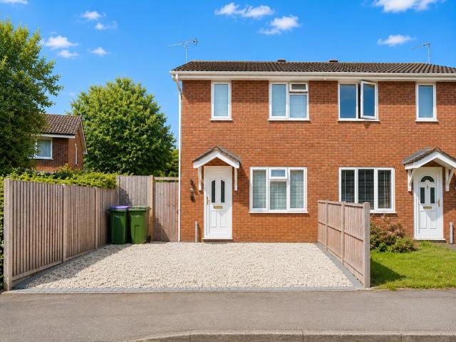 2 bedroom semi detached house for sale