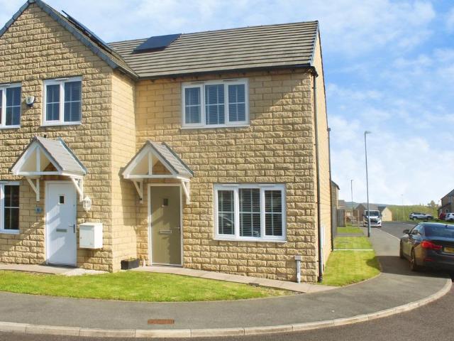 2 bedroom semi detached house for sale