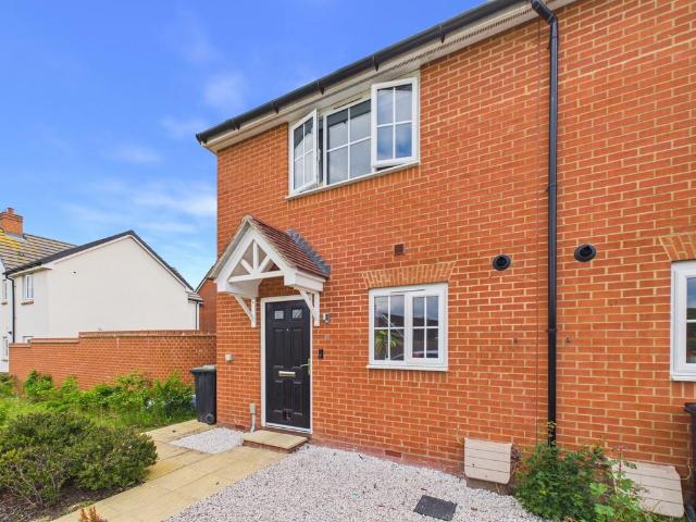 2 bedroom semi detached house for sale