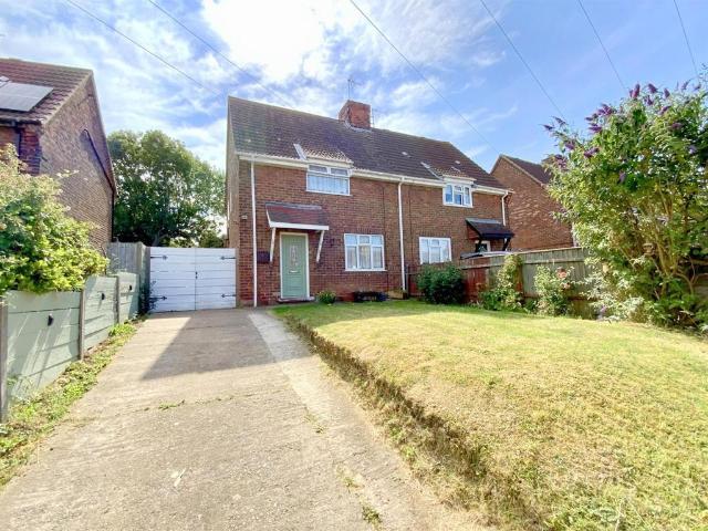 2 bedroom semi detached house for sale
