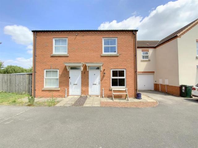 2 bedroom semi detached house for sale