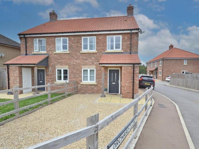 2 bedroom semi detached house for sale