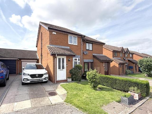 2 bedroom semi detached house for sale