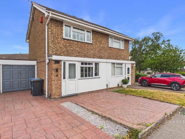2 bedroom semi detached house for sale