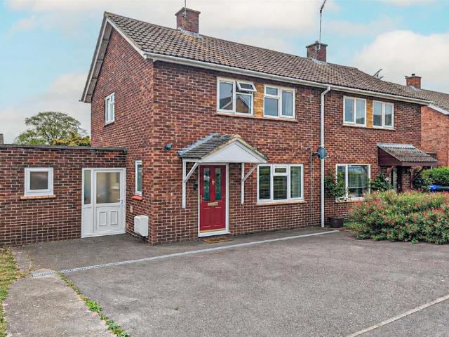 2 bedroom semi detached house for sale