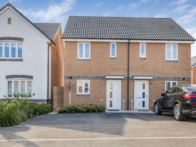 2 bedroom semi detached house for sale