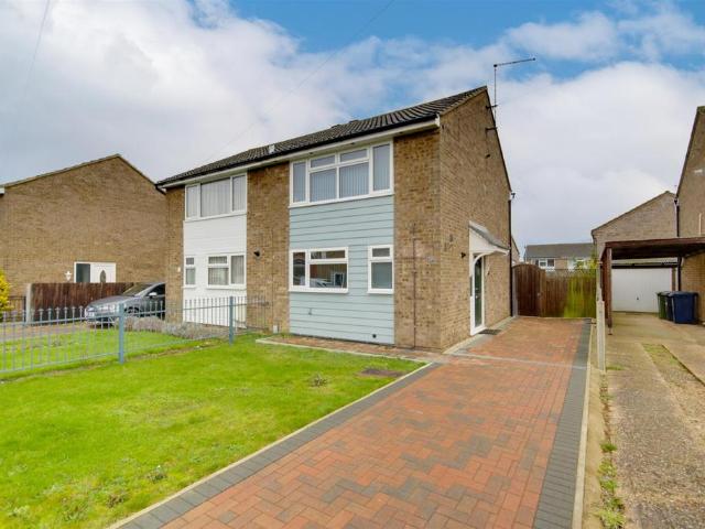 2 bedroom semi detached house for sale