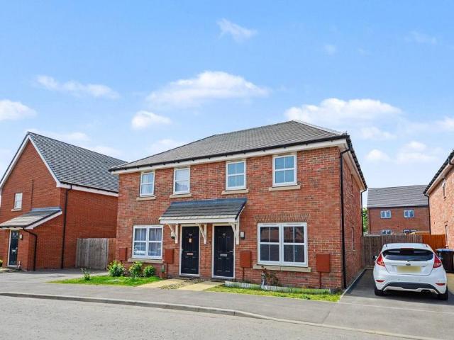 2 bedroom semi detached house for sale