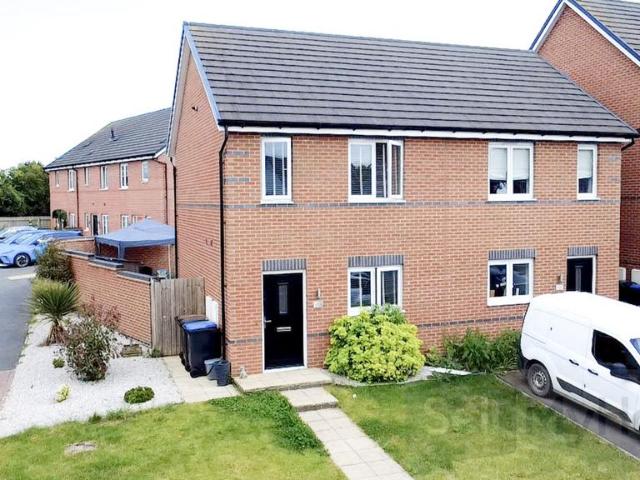 2 bedroom semi detached house for sale