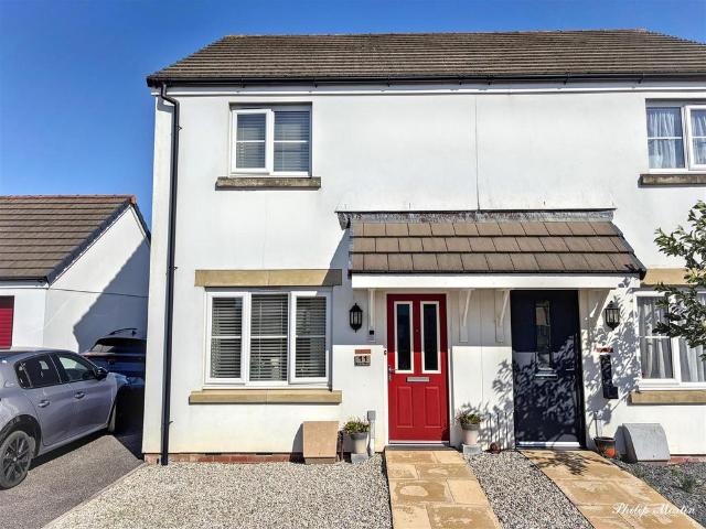 2 bedroom semi detached house for sale