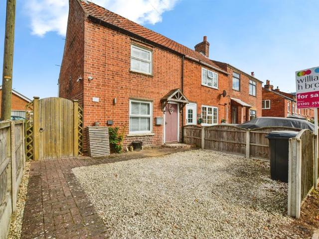 2 bedroom semi detached house for sale