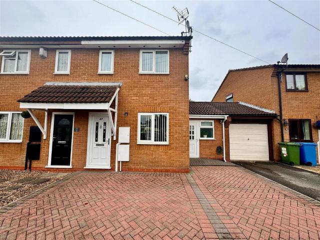 2 bedroom semi detached house for sale