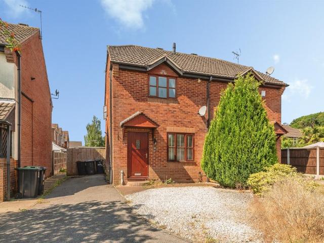 2 bedroom semi detached house for sale