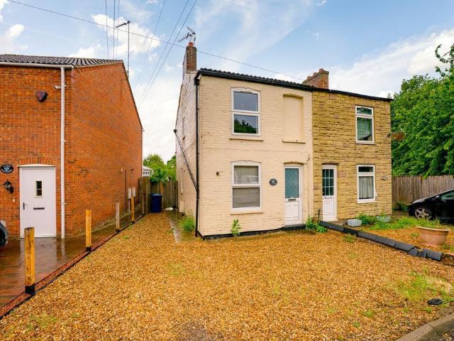 2 bedroom semi detached house for sale