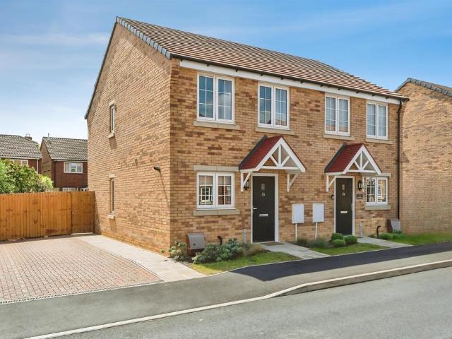 2 bedroom semi detached house for sale