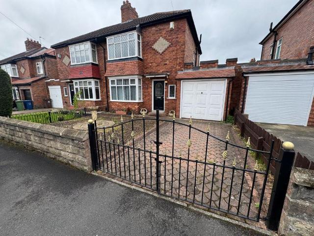 2 bedroom semi detached house for sale
