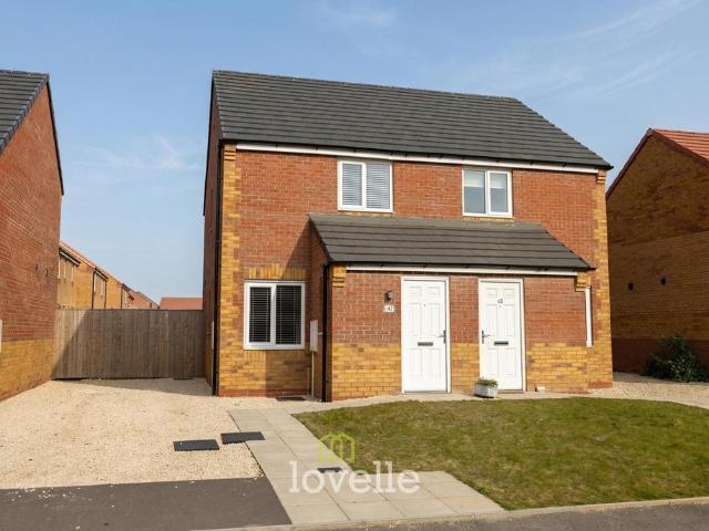 2 bedroom semi detached house for sale