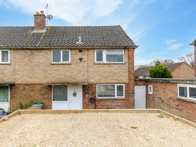 2 bedroom semi detached house for sale