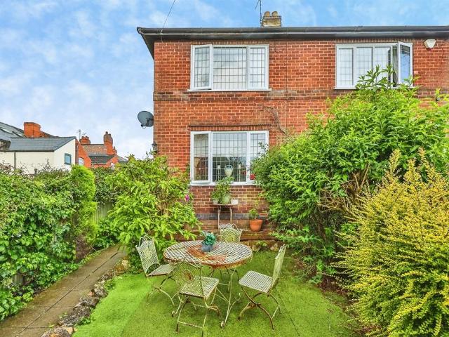 2 bedroom semi detached house for sale