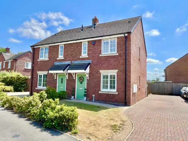 2 bedroom semi detached house for sale