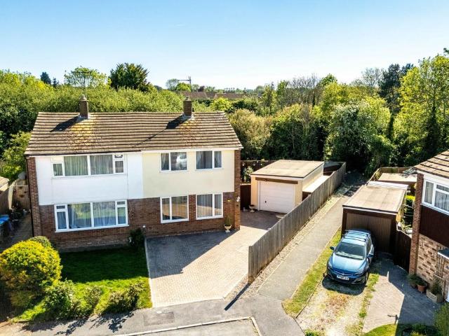 2 bedroom semi detached house for sale