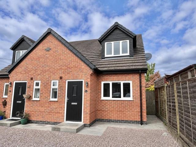 2 bedroom semi detached house for sale