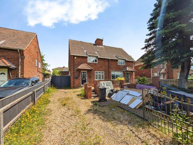 2 bedroom semi detached house for sale