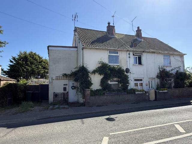 2 bedroom semi detached house for sale