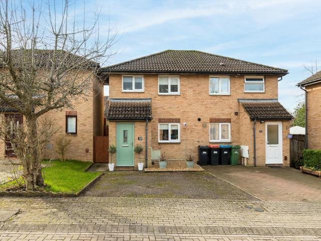 2 bedroom semi detached house for sale
