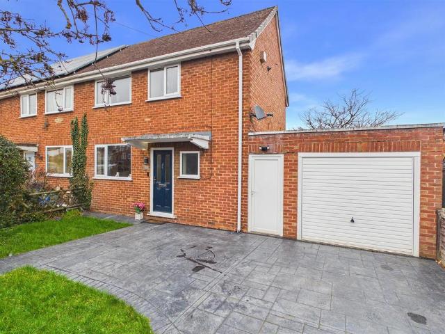 2 bedroom semi detached house for sale