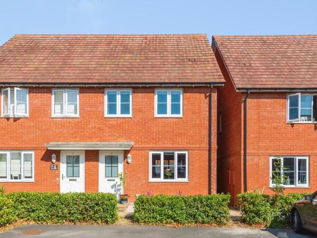 2 bedroom semi detached house for sale