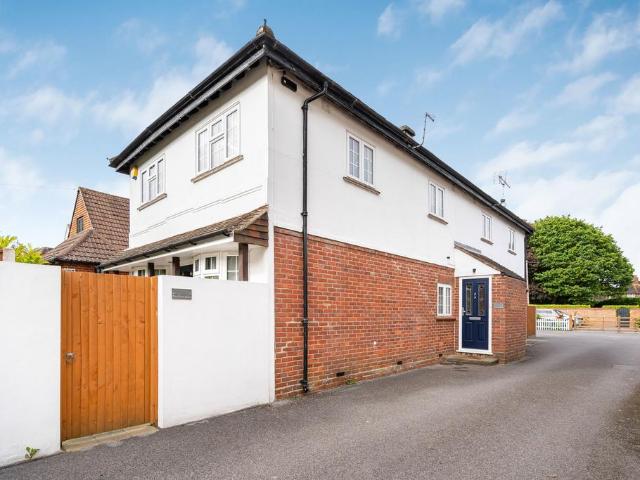 2 bedroom semi detached house for sale
