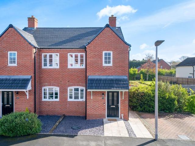 2 bedroom semi detached house for sale