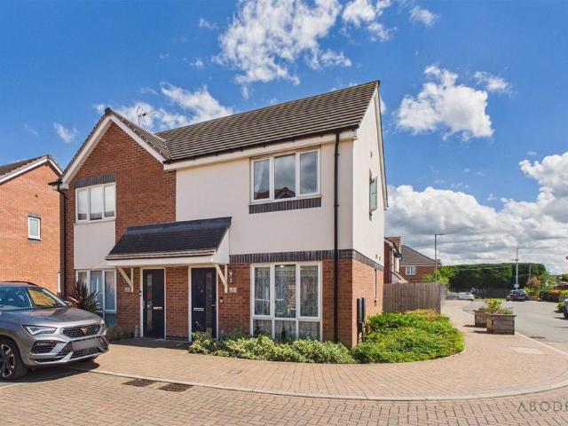2 bedroom semi detached house for sale