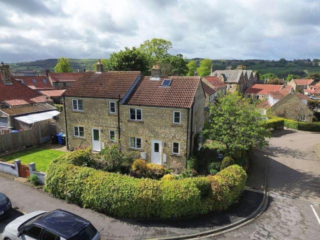 2 bedroom semi detached house for sale