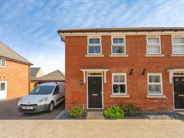 2 bedroom semi detached house for sale
