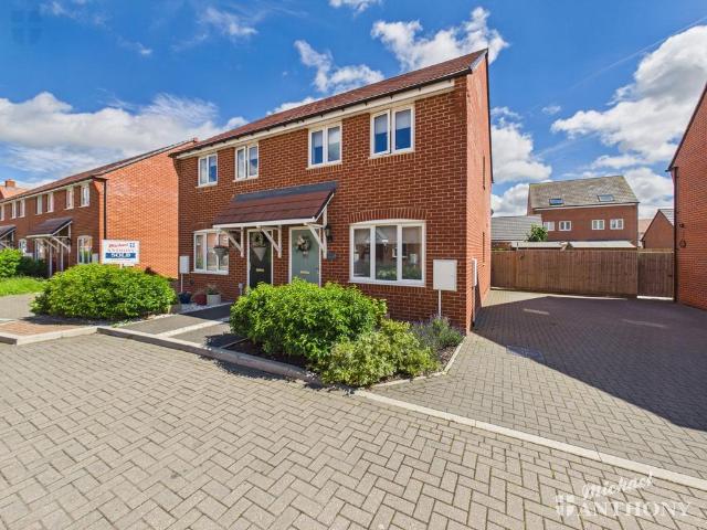2 bedroom semi detached house for sale
