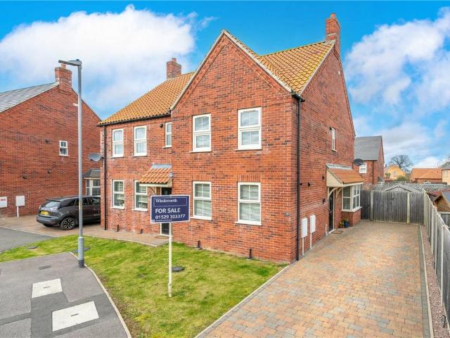 2 bedroom semi detached house for sale