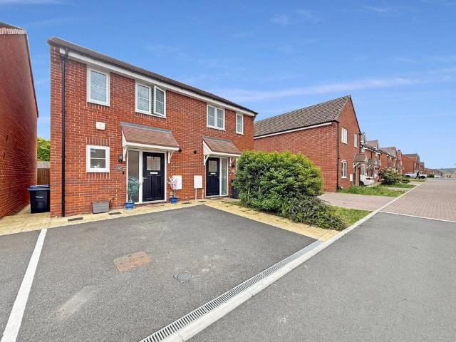 2 bedroom semi detached house for sale