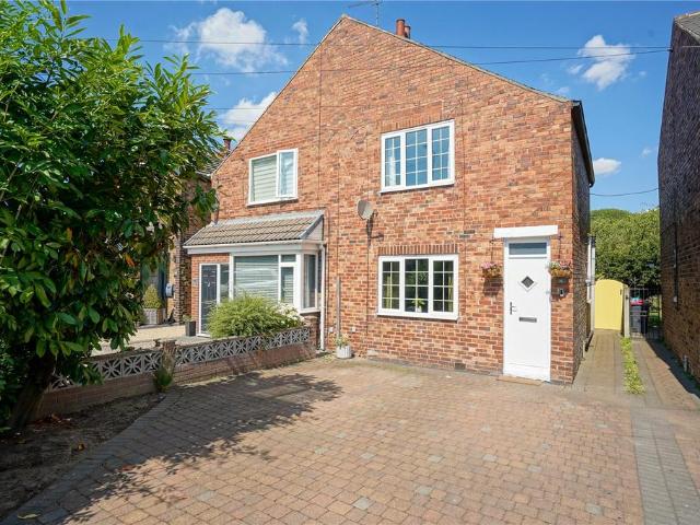 2 bedroom semi detached house for sale