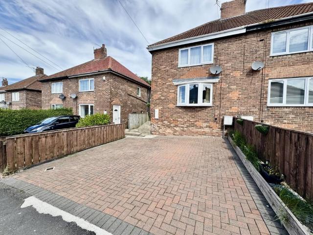 2 bedroom semi detached house for sale