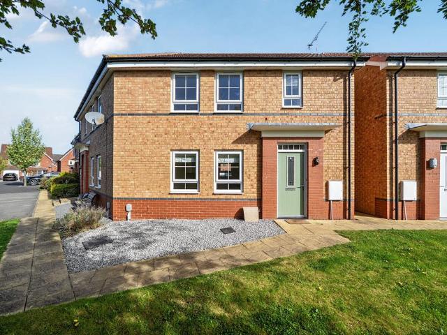 2 bedroom semi detached house for sale