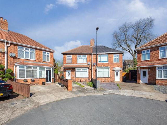 2 bedroom semi detached house for sale