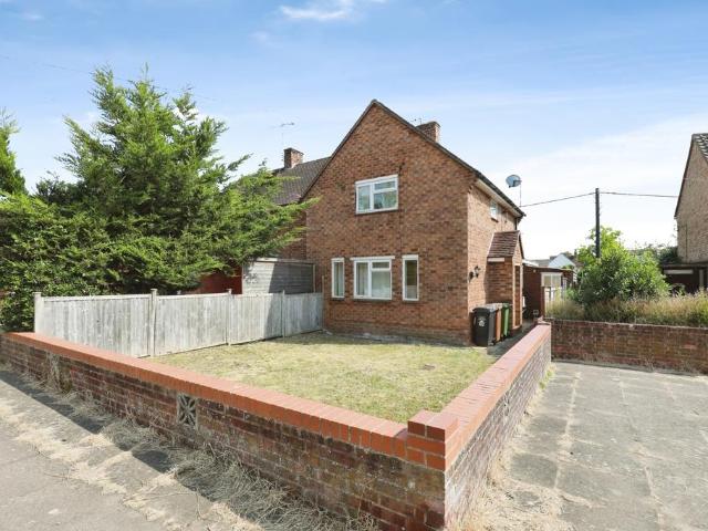 2 bedroom semi detached house for sale